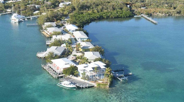 Green Turtle Club Resort & Marina - Buy Everybody a Round!